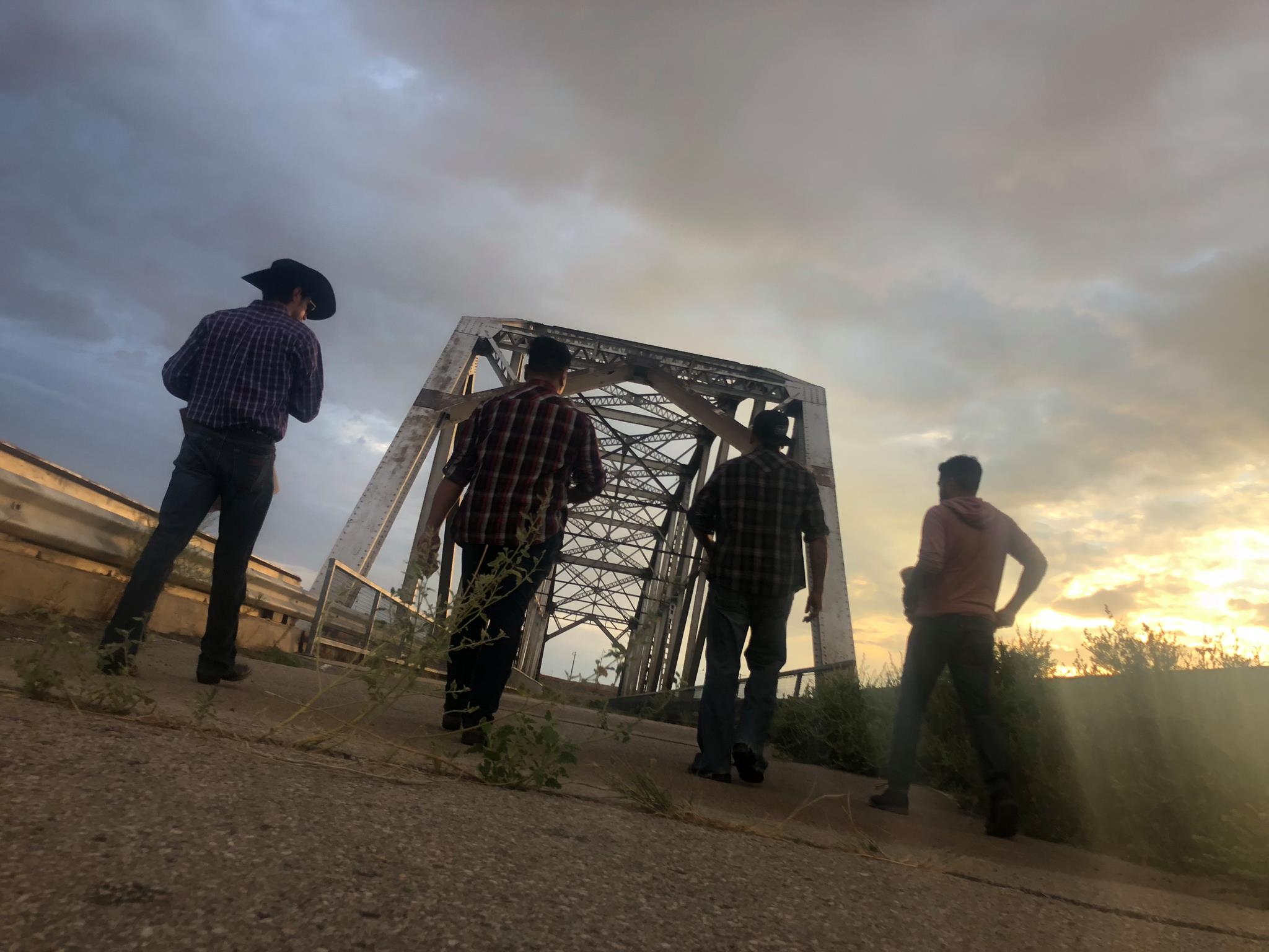 Roadrunner Restaurant & Saloon